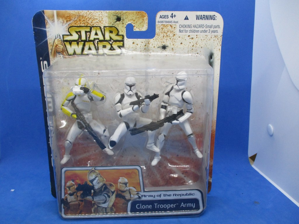Star Wars Clone Wars Deluxe Clone Trooper Army Yellow Variant NIP ...